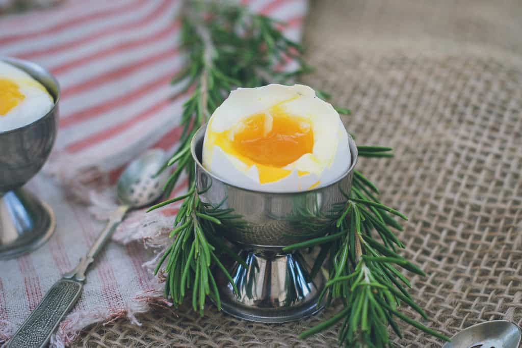 PERFECT SOFT-BOILED EGG - Simple & Foolproof - VIDEO! | Honest & Tasty