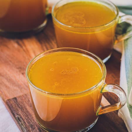 The BEST (and Most Simple) Bone Broth Recipe + Bone Broth Benefits ...